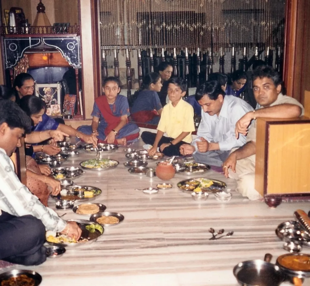 Savji Dholakia: Surat's Richest Man, Gifted Cars To Employees, Sent His ...