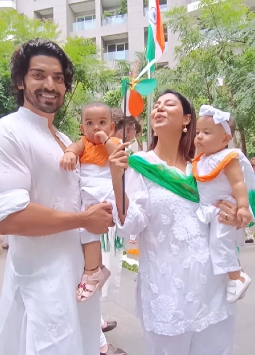 Gurmeet Choudhary Reacts To His Kids, Lianna And Divisha Getting ...