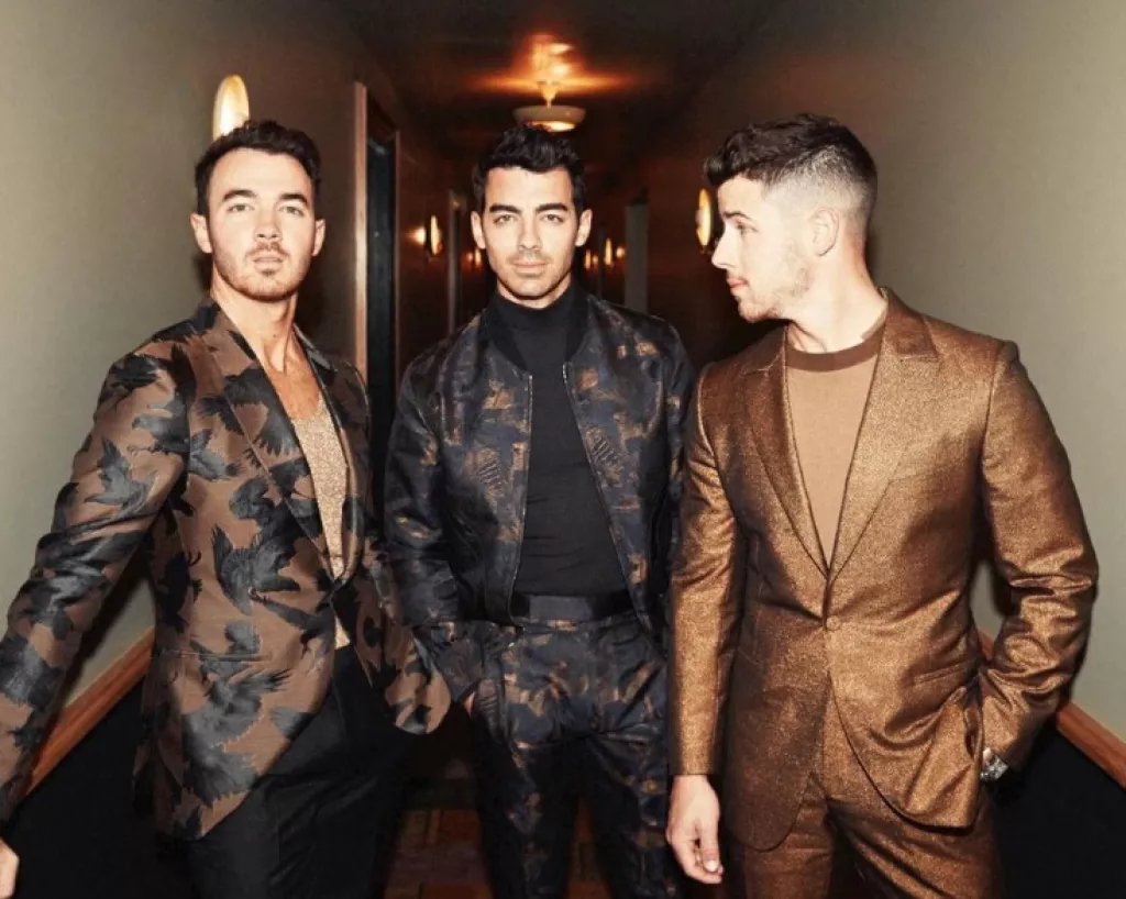 Joe Jonas At 34: Facts To Know About The Jonas Brothers' Singer, From ...