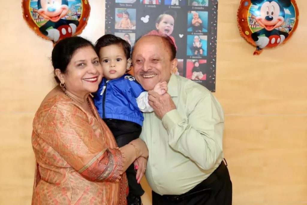 Vinny Arora's Son, Zayn 1st B'Day Party: Mickey Mouse-Themed Decoration ...