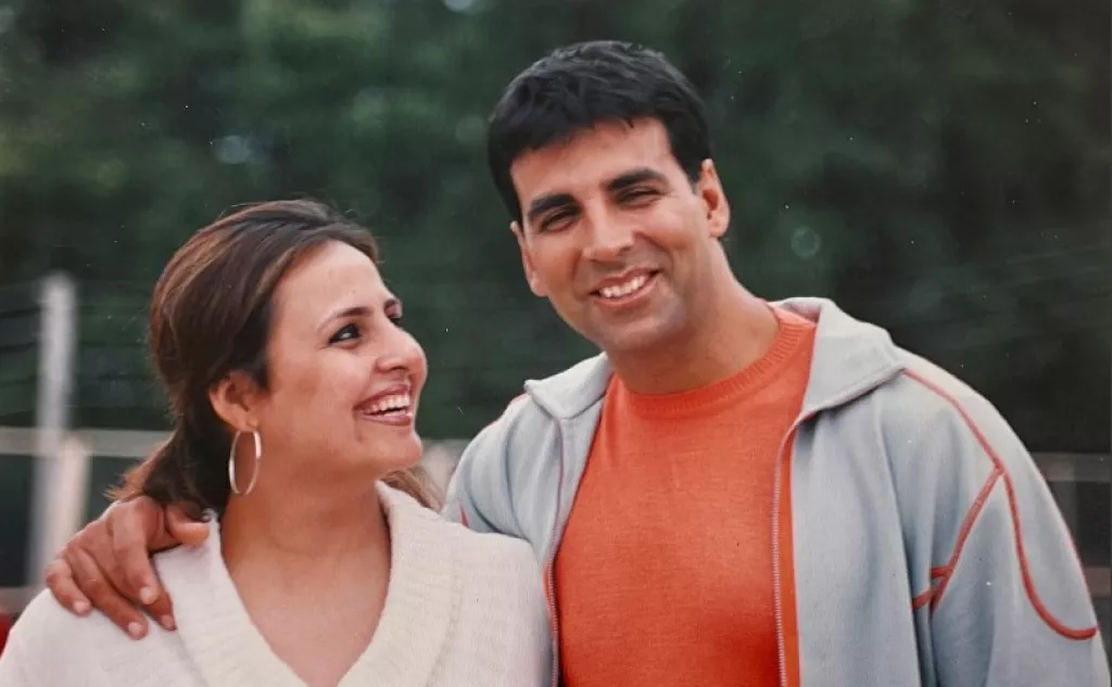 Akshay Kumar Shares A Rare Picture With Sister, Alka Bhatia, Pens A ...
