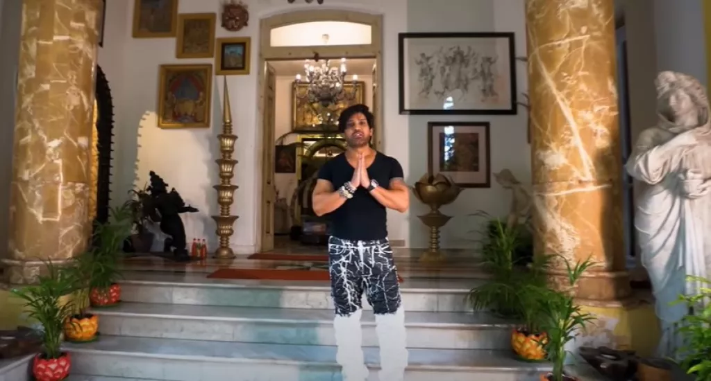 Inside Yashovardhan Birla's 100-Year-Old Mansion: Historical Touch With ...