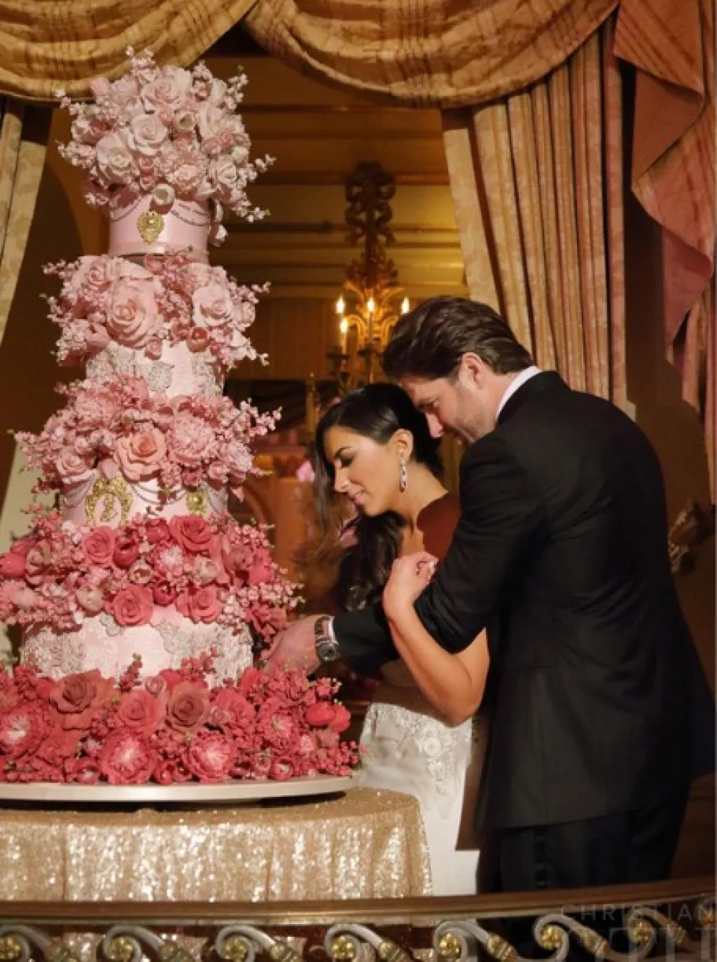 Meet Shanna Khan, Daughter Of Pakistan's Richest Man, Donated Rs. 123 ...