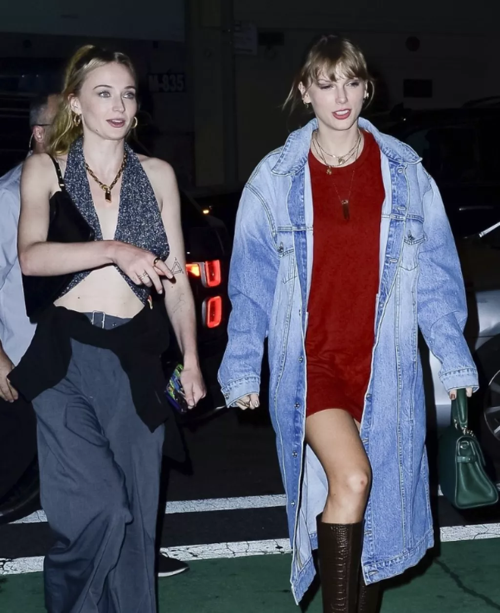 Joe Jonas' Exes Unite, Ex-Wife, Sophie Turner And Ex-Gf Taylor Swift ...