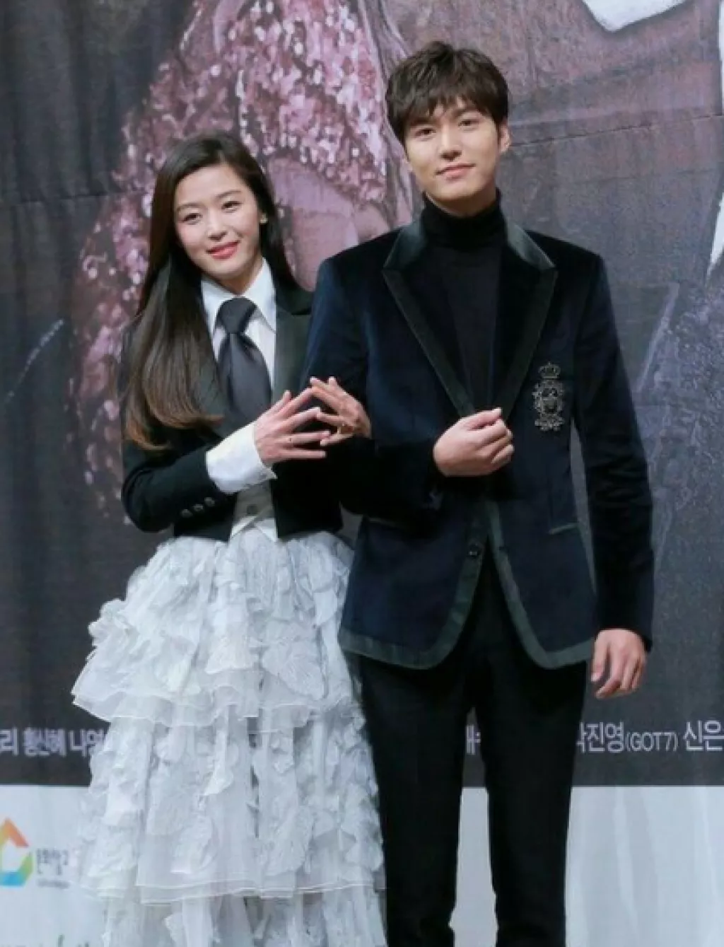 Lee Min Ho Stole The Hearts Of South Korea's All 3 Actresses Who Are ...