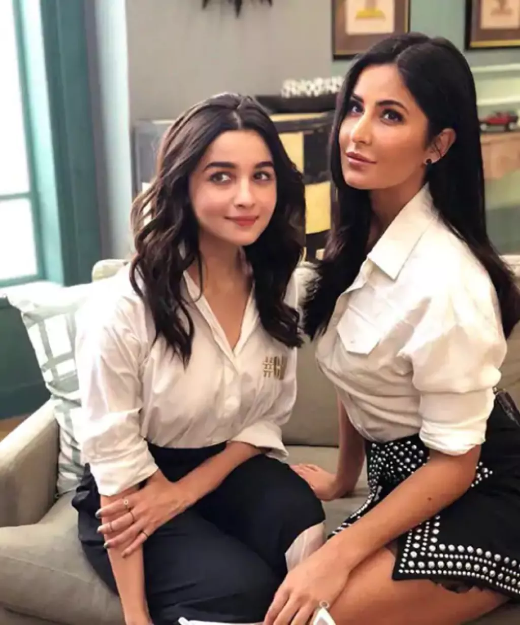Pakistani Drama, 'Mayi Ri' Actors, Aina Asif And Samar Abbas Name Their ...
