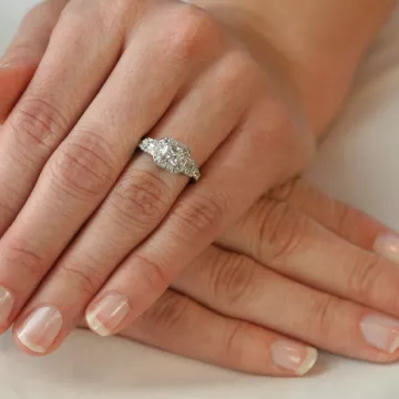 7 Cool Tricks To Pick The Right Engagement Ring That Will Flatter Your ...