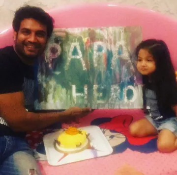 18 TV Actors Who Are Redefining Fatherhood And Are Coolest Dads On The ...