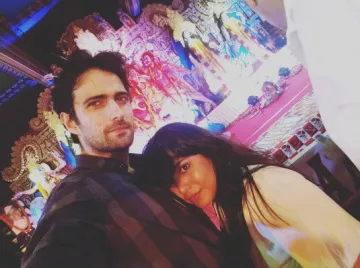 Love By Chance: Love Story Of 'Yeh Hai Mohabbatein' Fame Deepak Wadhwa ...