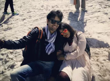 Love By Chance: Love Story Of 'Yeh Hai Mohabbatein' Fame Deepak Wadhwa ...