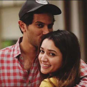 Dulquer Salmaan Celebrates 10-Year Wedding Anniversary With Wife, Amal ...