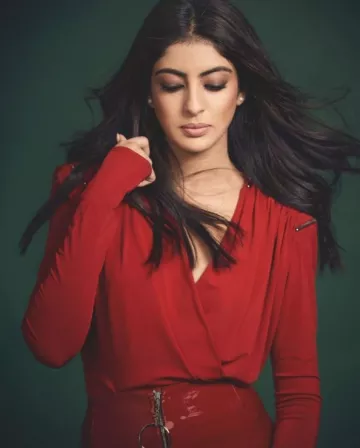 Navya Naveli Nanda Talks About The Influence of 'Working Women' In Her ...
