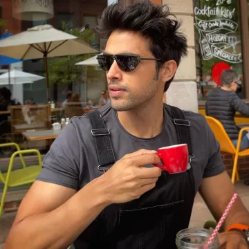 Parth Samthaan Enjoys An Ideal Sunset With Someone Special In New York