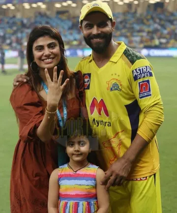 Ravindra Jadeja's Wife, Rivaba Jadeja Is A BJP Leader, She Left ...