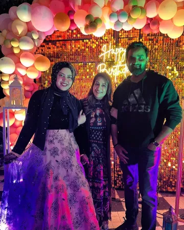 Saba Ibrahim Celebrates First Birthday Post Marriage With Hubby, Looks ...