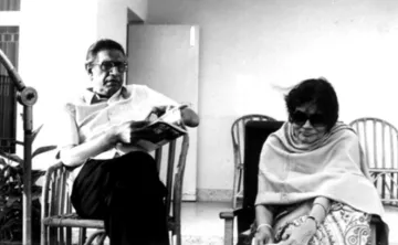 Satyajit Ray's Epic Love Story: From Marrying First Cousin Bijoya In ...