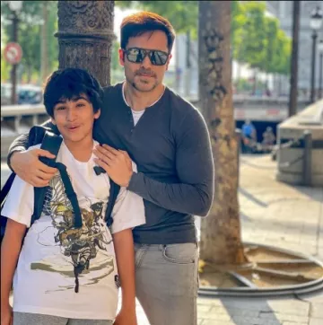 From Childhood Sweethearts To A Perfect Family Man, Love Story Of ...