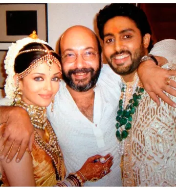 Nita Ambani's Personal Makeup Artist, Mickey Contractor, Here's How ...