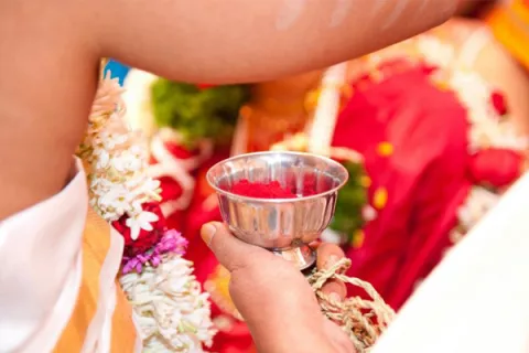 Amazing Scientific Reasons Behind 6 Popular Indian Wedding Traditions