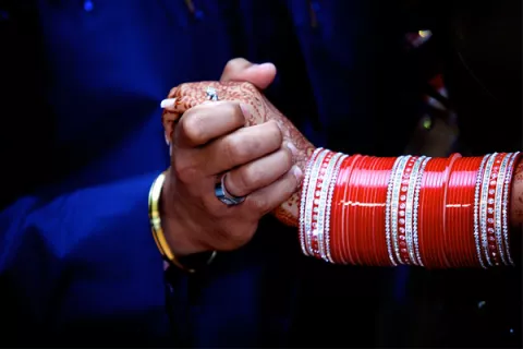 10 Things Indian Brides Who Wear Chooda Go Through After Their Wedding