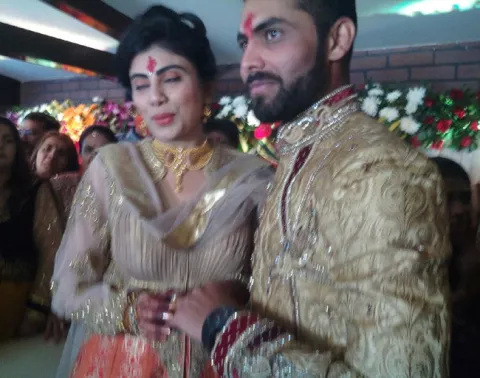 Star Indian Cricketer Sir Ravindra Jadeja Gets Engaged To Mechanical ...