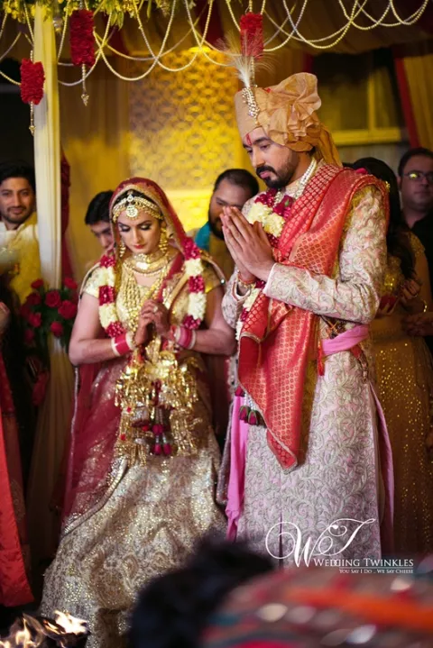 The Big Fat Fairytale Wedding Of 'Saturday Saturday' Singer Akriti Kakar