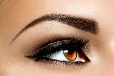 Eye Shadow Hacks That Will Make Your Eyes Look Prettier Than Ever