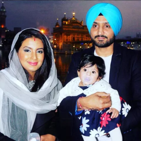 Adorable First Pictures Of Celebrity Babies Who Were Born Stars With ...