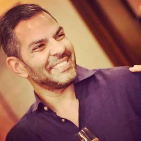 Priya Sachdev's Birthday Wish For 'Her Champion' Husband Sunjay Kapur ...