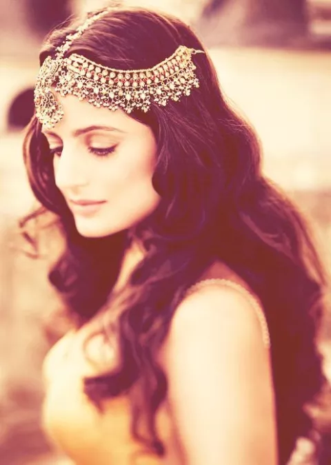 9 Different And Easy Ways Brides-To-Be Can Flaunt Courtesan Hairdo To ...