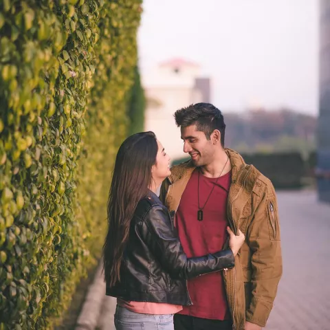 Varun Sood Shares A Super Cute Picture With His Girlfriend, Divya ...