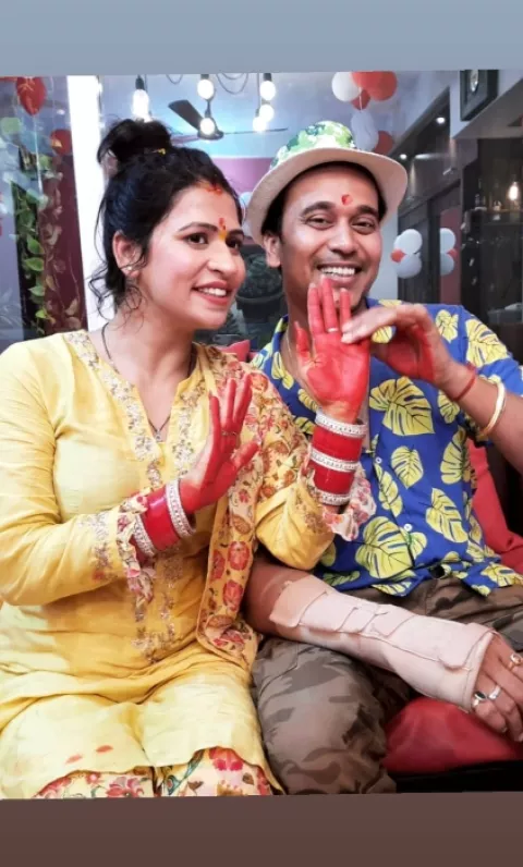 Anurag Sharma's Wife, Nandini Gupta's 'Griha Pravesh' Pictures Show Her ...