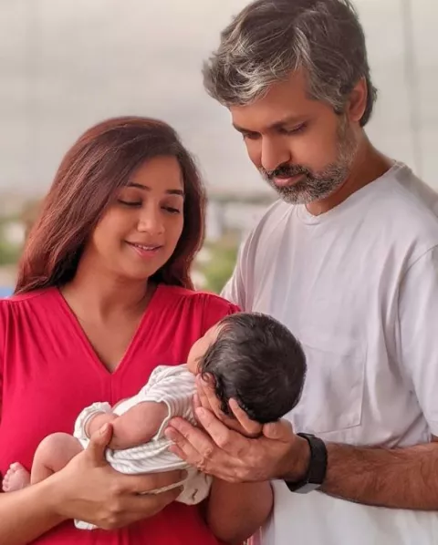 Shreya Ghoshal Finally Shares The First Glimpse Of Her Newborn Son ...