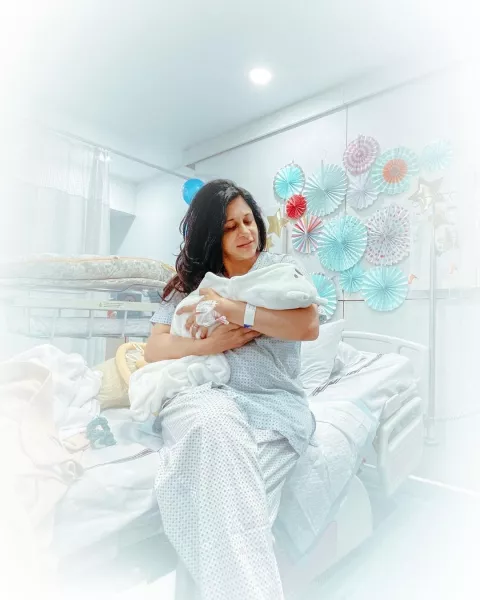 Suyyash Rai Shares First Picture Of His Four-Day-Old Baby Boy Dressed ...