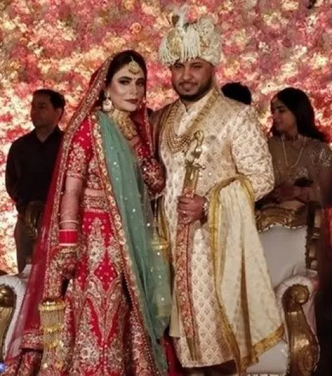 B Praak's Love Story: Punjabi Singer Calls His Wife, Meera 'My Queen ...