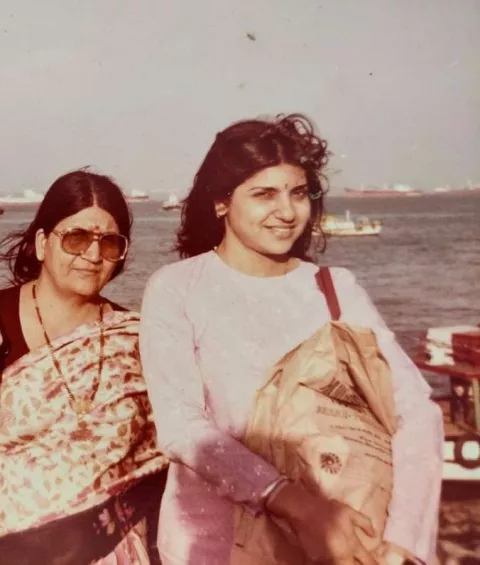 Alka Yagnik's Net Worth: Charges Lakhs For A Song, Brand Collaboration ...