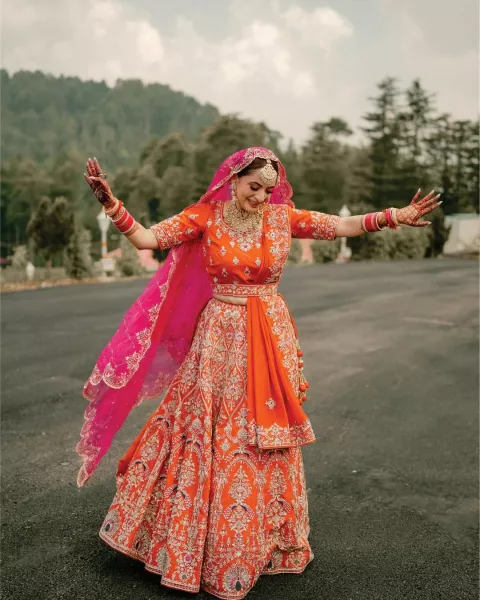 Pahadi Bride Wore Gorgeous Orange And Pink-Hued Lehenga With ...