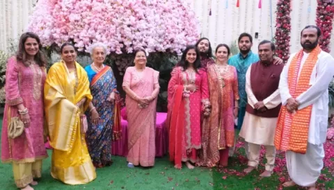 Radhika Merchant Dons A Pink Suit With Floral 'Haath Phool' For 'Roka ...