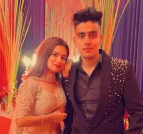 Avneet Kaur Is Dating Producer Raghav Sharma And Keeping Their ...