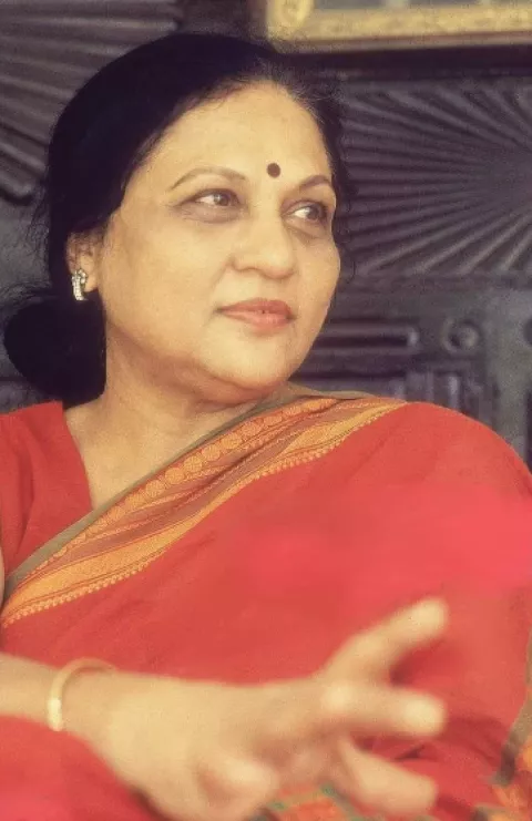 Nirupa Roy's Biography: Marriage At 15, Dowry Case, Torture From Sons, Mother Of Indian Cinema, More