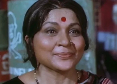 Nirupa Roy's Biography: Marriage At 15, Dowry Case, Torture From Sons ...