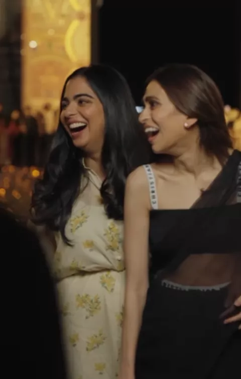 Shloka Mehta's Sister, Diya Mehta Channels Modern Bride Look, Poses ...