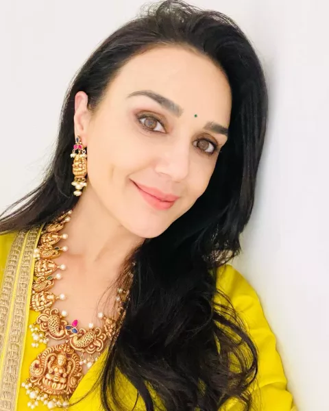 Preity Zinta Reveals If 'Pritam Singh Zinta' Is Her Real Name, Shares ...