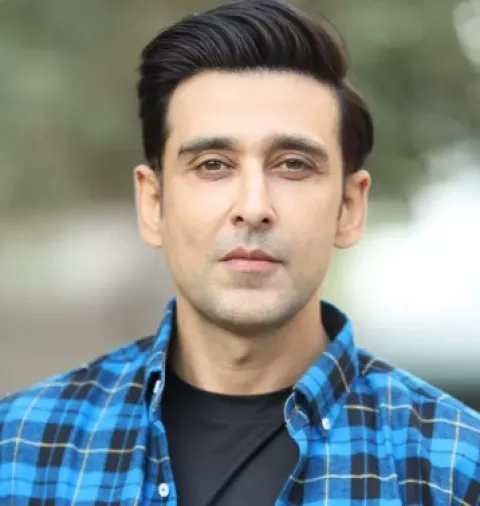 12 Popular Pakistani Celebrities Who Changed Their Real Name: From Saba ...