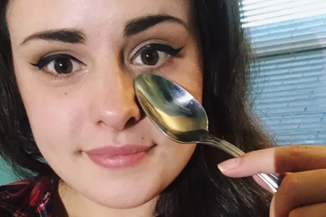 8 Incredibly Genius Beauty Tricks You Had No Idea You Could Do With A Spoon