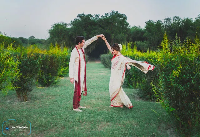 Foreigner Couple Celebrates Anniversary With An Indian-Style Wedding ...