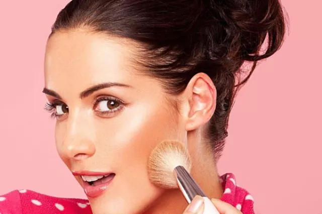 7 Most Common Makeup Mistakes That Can Make You Look Old