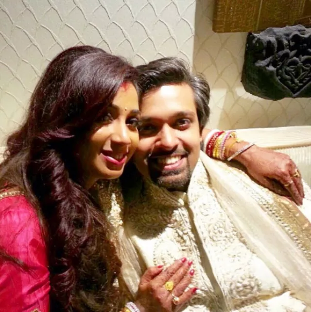 Singer Shreya Ghoshal Ties The Knot With Childhood Sweetheart Shiladitya