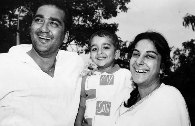 Sunil Dutt And Nargis' Love Story: Heartbreak, Fire Accident, Secret ...