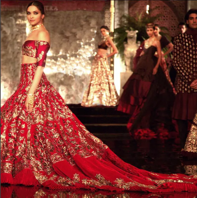 Easy Ways to Look Fashionable This Navratri